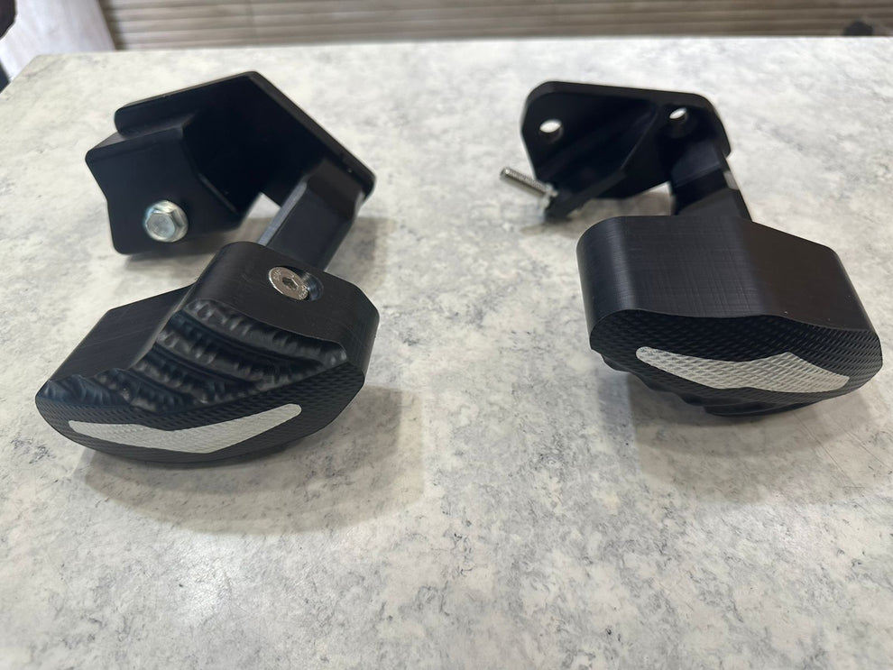 Suzuki hayabusa generation 3 Black Frame Sliders No Cut for Suzuki Hay ...